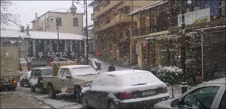 Χιονίζει στα ορεινά της Χαλκιδικής [εικόνες] – Pronews.gr