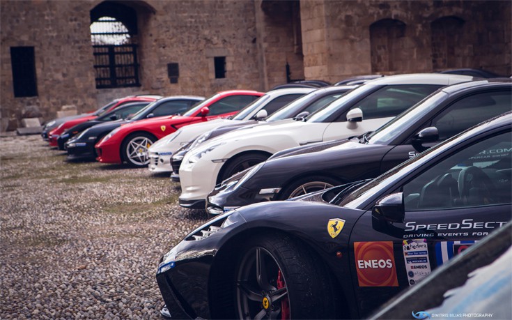 Ρόδος: Εντυπωσιακά super cars παρήλασαν στην Παλιά Πόλη στο Νησί των ...