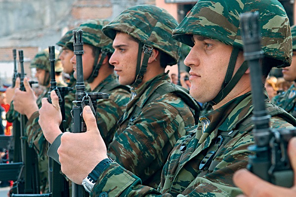 Στρατιωτικοί: Αυτοί είναι οι βασικοί μισθοί, τα μισθολογικά κλιμάκια ...