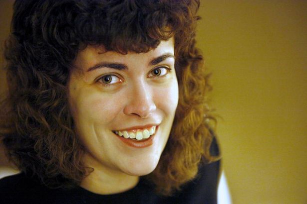 Μια γυναίκα αποκαλύπτει πως η μητέρα της κατάφερε να της καταστρέψει τη ...