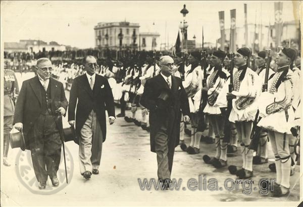 Πριν 65 χρόνια επισκέφθηκε Τούρκος πρόεδρος την Ελλάδα για τελευταία ...