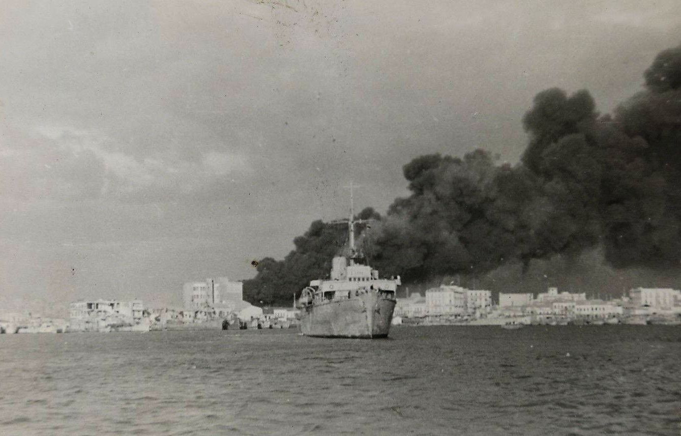 11 Ιανουαρίου 1944: Ο βομβαρδισμός του Πειραιά από τους Βρετανούς ...
