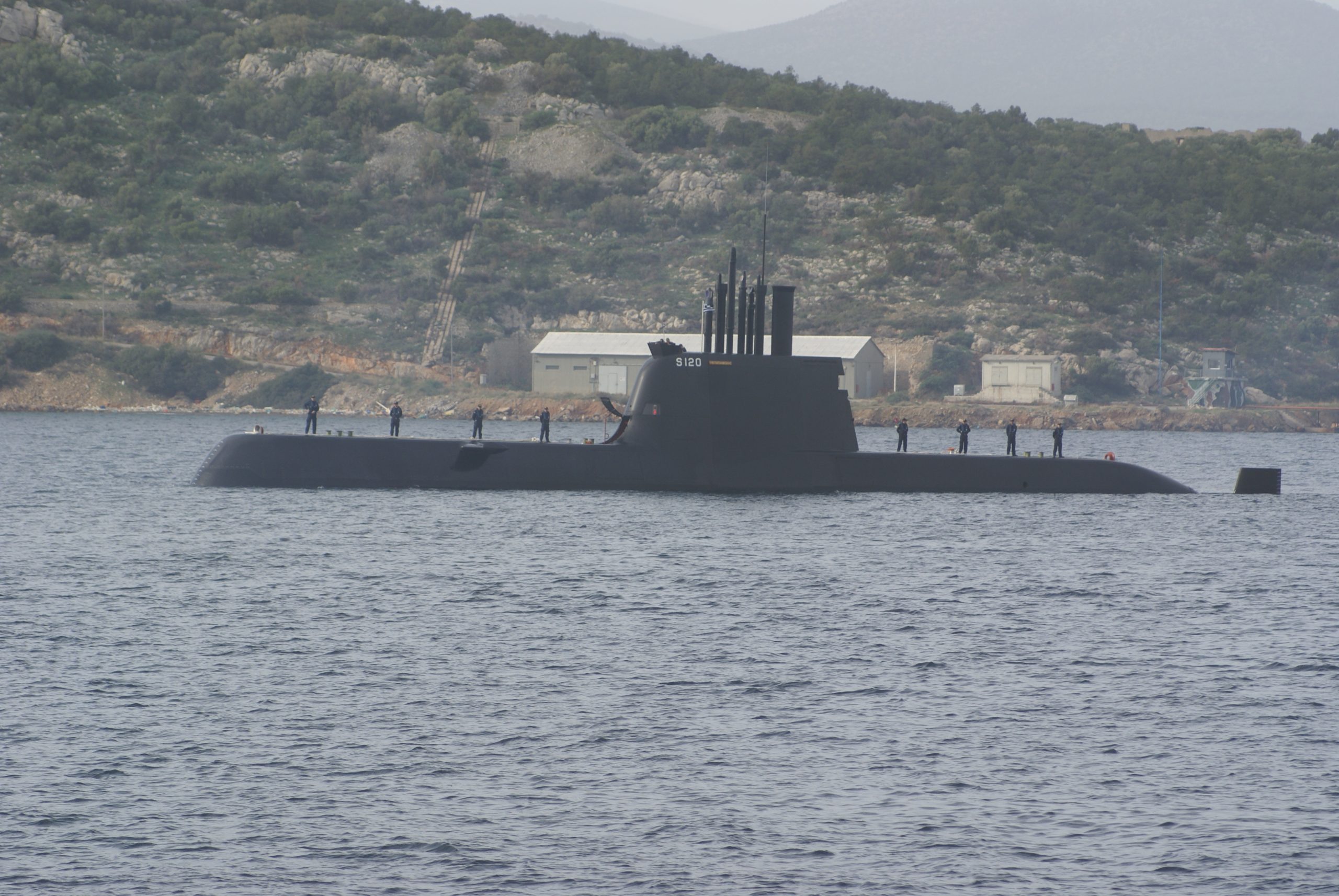 Ο κυβερνήτης του υποβρυχίου «Παπανικολής» που βύθισε πλοία 13.000 τόνων ...