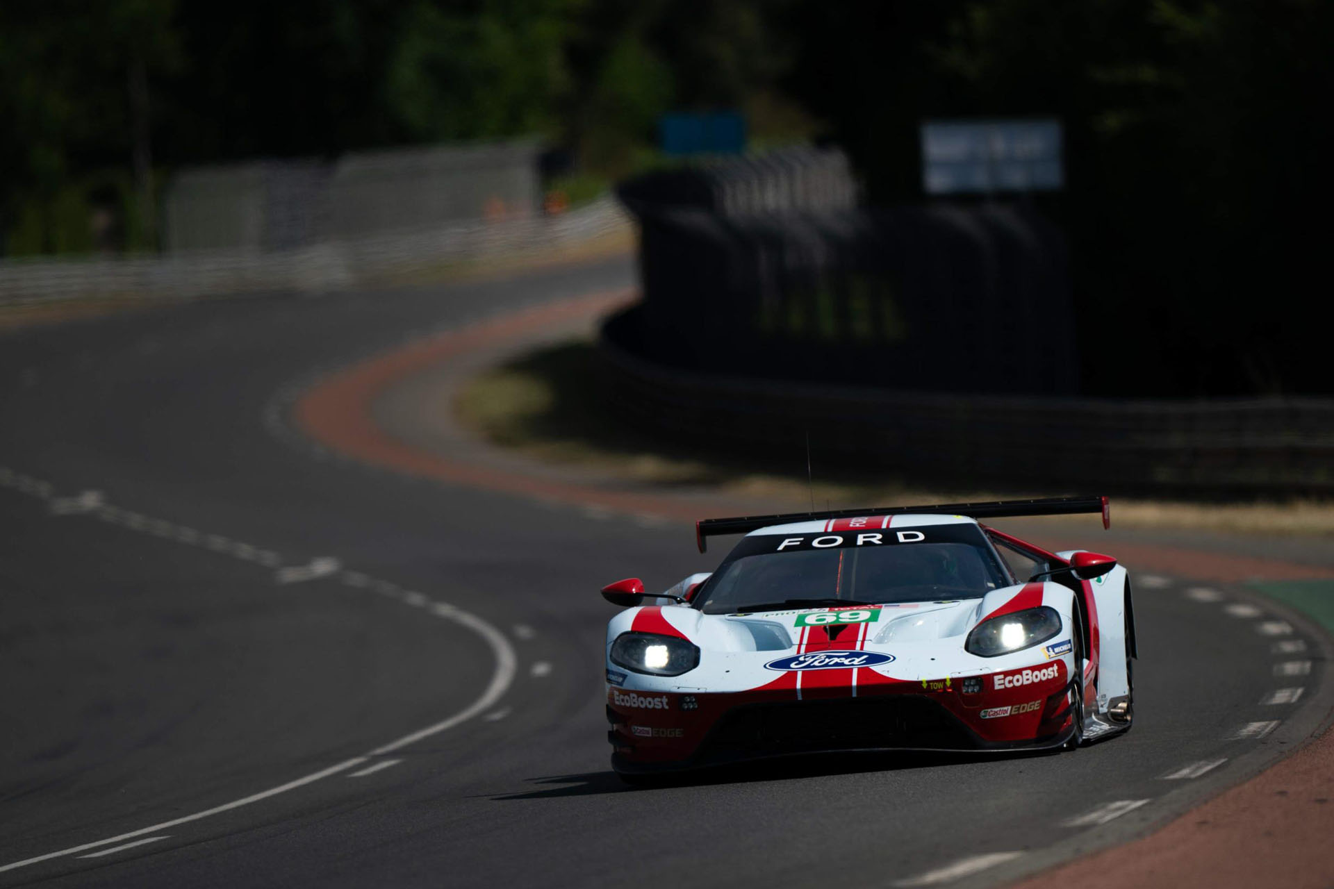 Πέντε Ford GT πανέτοιμα για τη μάχη στο φετινό Le Mans (βίντεο-φωτο ...