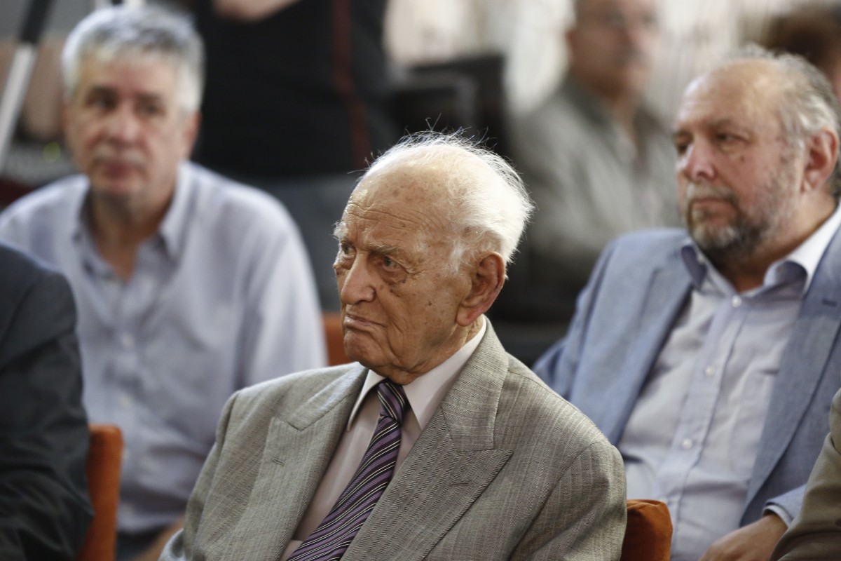 Πέθανε ο Αντώνης Λιβάνης – Pronews.gr