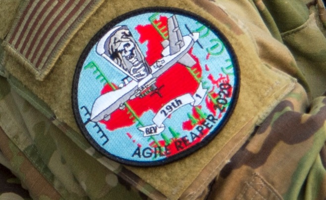 Έξαλλη η Κίνα με το patch αμερικανικής Μοίρας UAV: Μας οδηγούν σε ...