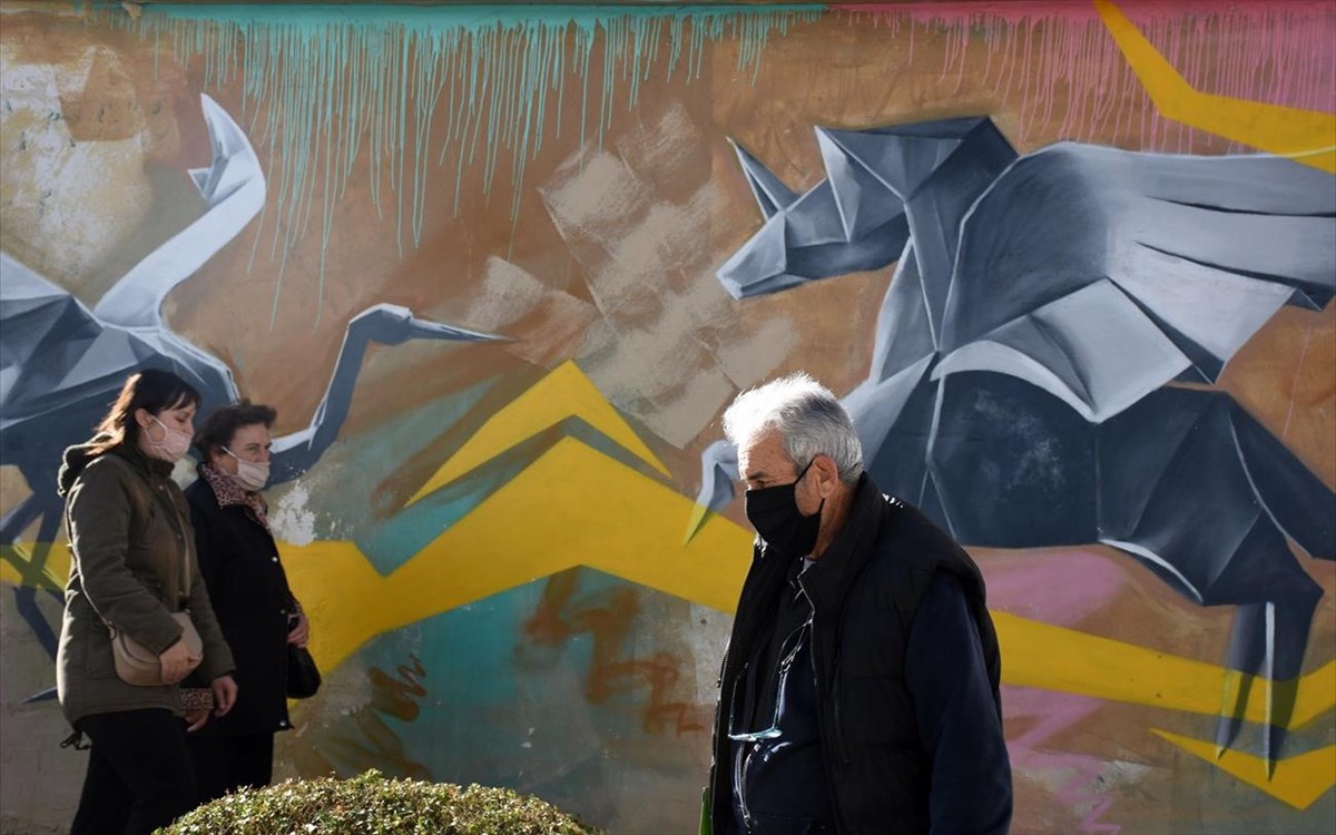 Πάλι κατηγορούν τους πολίτες για την αποτυχία του lockdown: Αυτός είναι ...