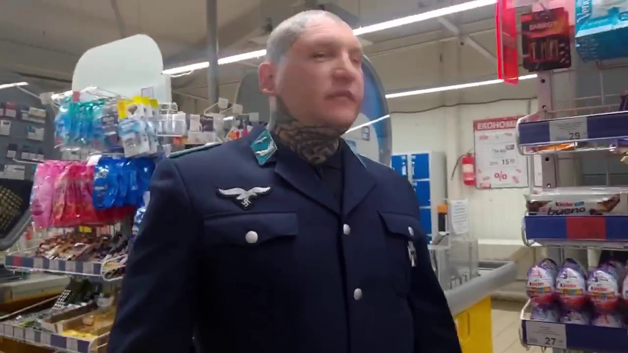 Artyom Bonov: Ο διοικητής του ναζιστικού Τάγματος Αζόφ απειλεί τους ...