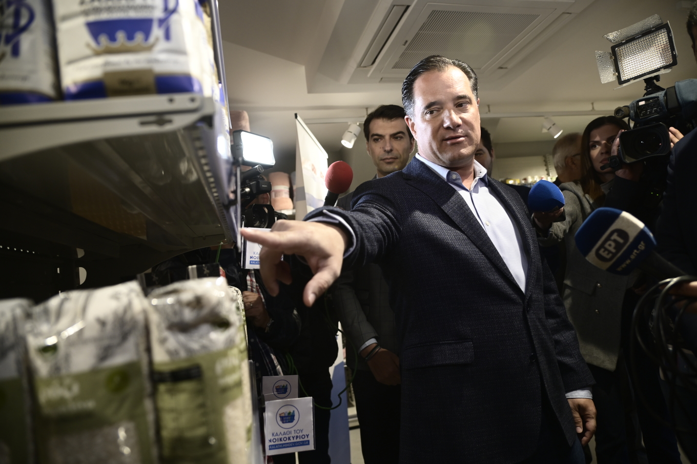 Α.Γεωργιάδης: Χαίρεται για τον πληθωρισμό – «Φταίει το καλάθι του ...