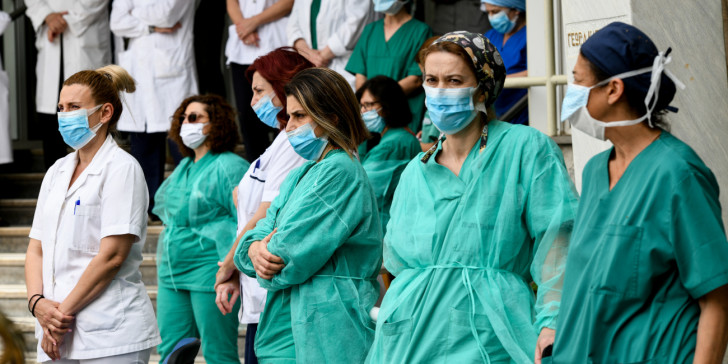 Επέστρεψαν μετά από 16 μήνες στην εργασία τους οι ανεμβολίαστοι ...