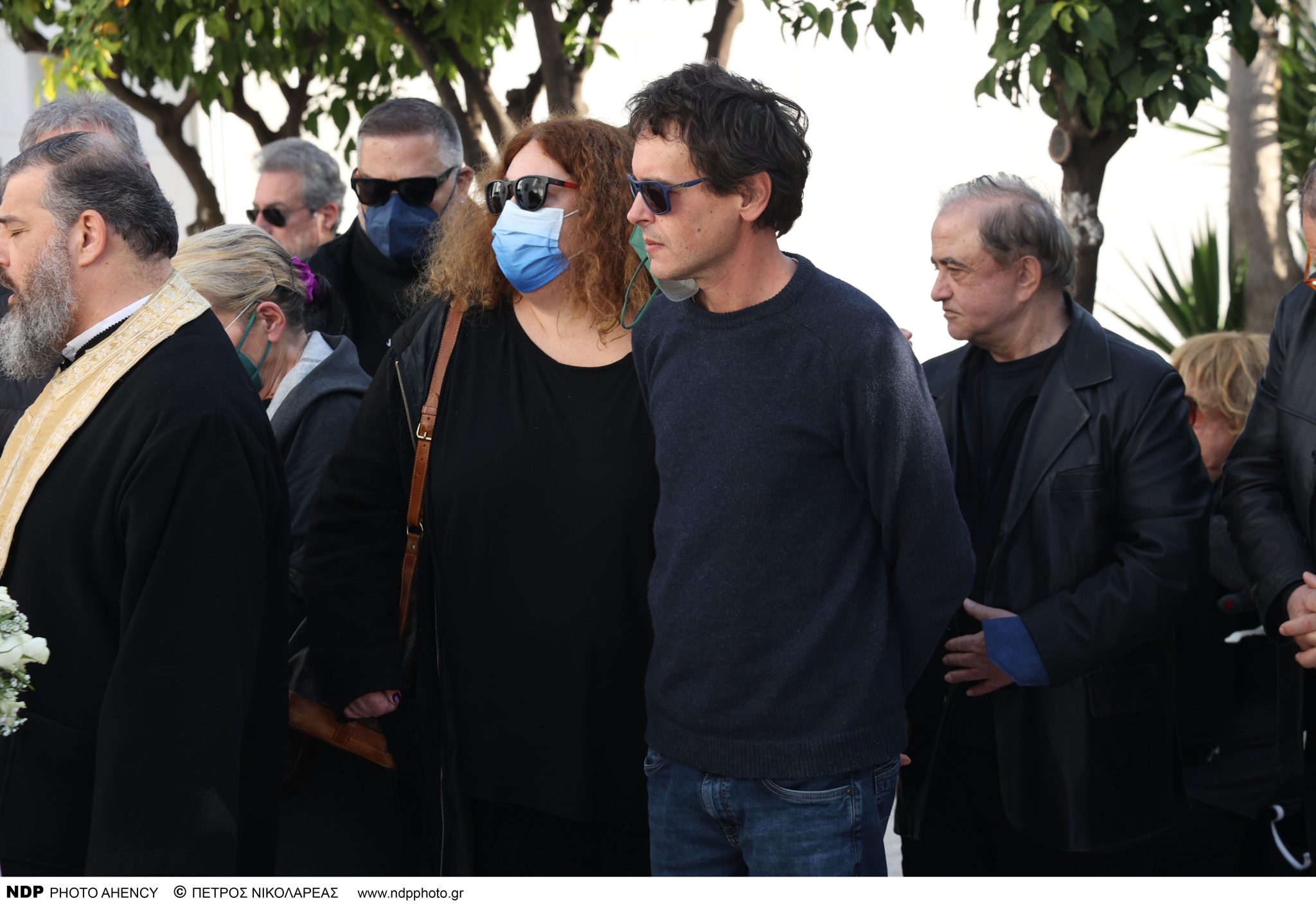 Ερρίκος Ανδρέου: Θλίψη στο τελευταίο αντίο στο νεκροταφείο Παλαιού ...