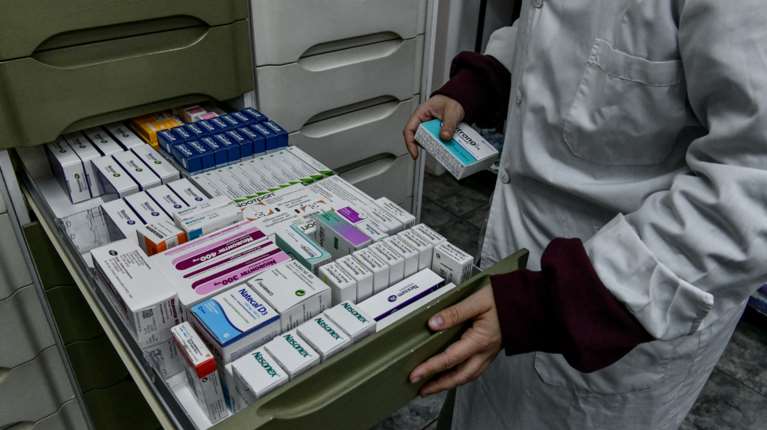 ΠΣΦ: Καταγγέλλει ότι οι φαρμακοβιομηχανίες διοχετεύουν μειωμένες ...