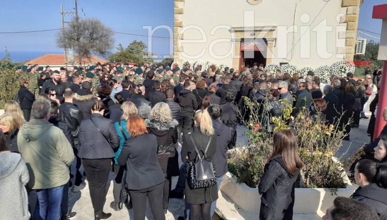 Χανιά: Θρήνος στην κηδεία του 19χρονου στρατιώτη που σκοτώθηκε σε ...