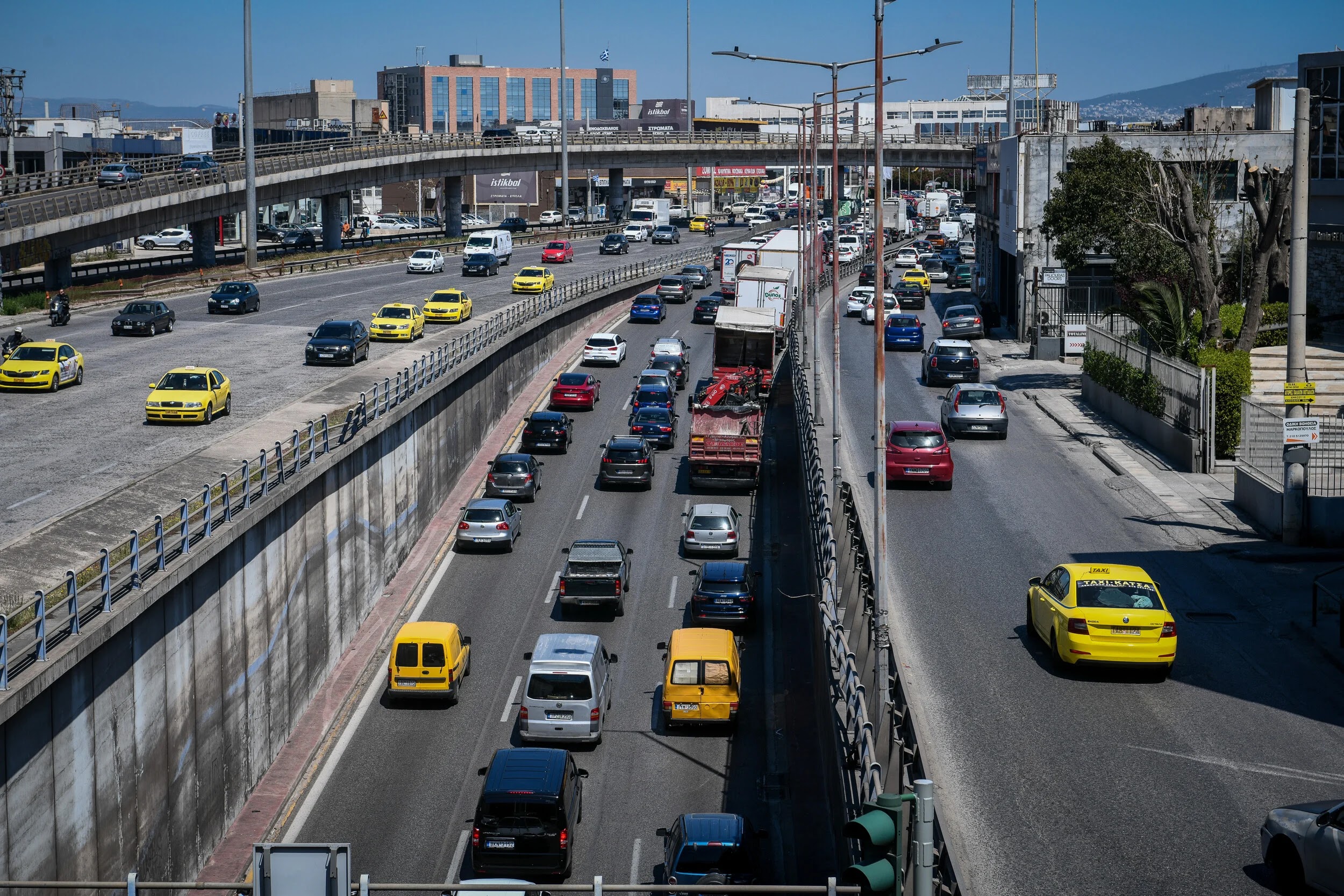 Τροχαίο στη λεωφόρο Κηφισίας – Αυξημένη η κίνηση στο ρεύμα της ανόδου ...