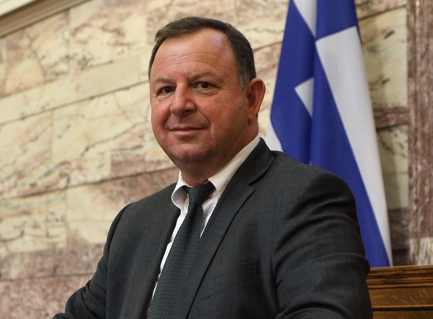 Στα αλβανικά έπαιξε προεκλογικό σποτ υποψήφιου βουλευτή της ΝΔ ...