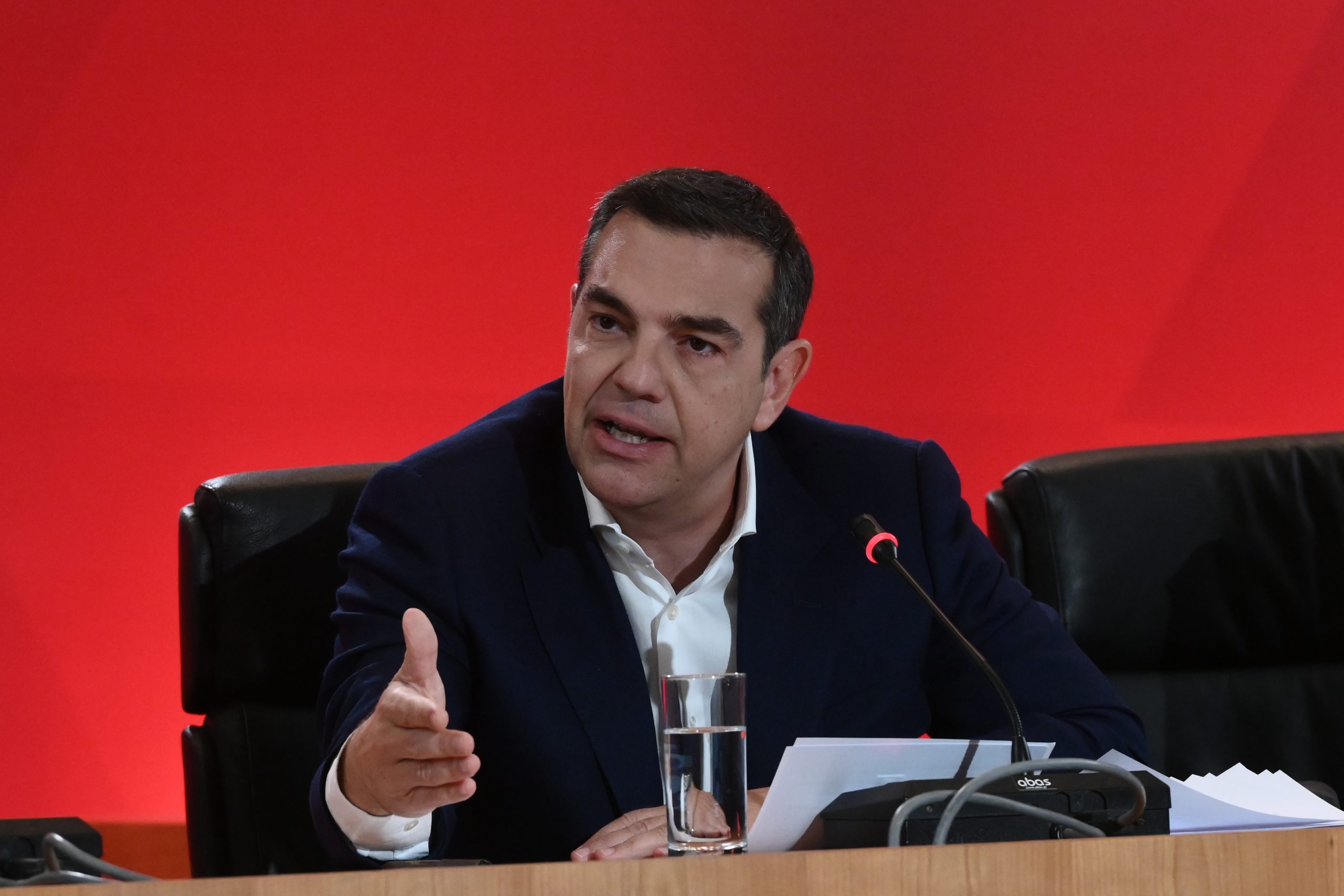 Αλέξης Τσίπρας: Αρνήθηκε να αναλάβει πρόεδρος της ομάδας της Αριστεράς ...