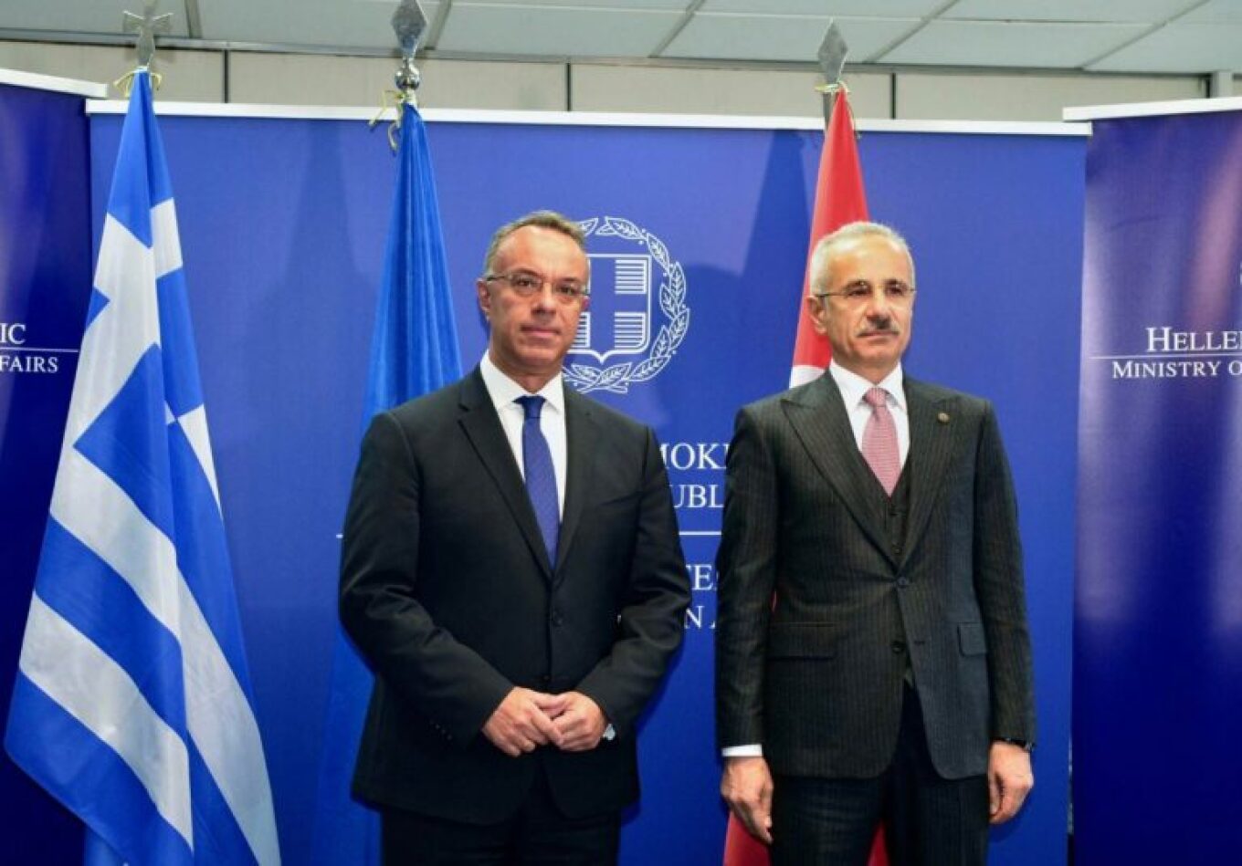 Τα «βρήκαν» Χ.Σταϊκούρας με τον Τούρκο ομολόγο του για την 2η γέφυρα ...