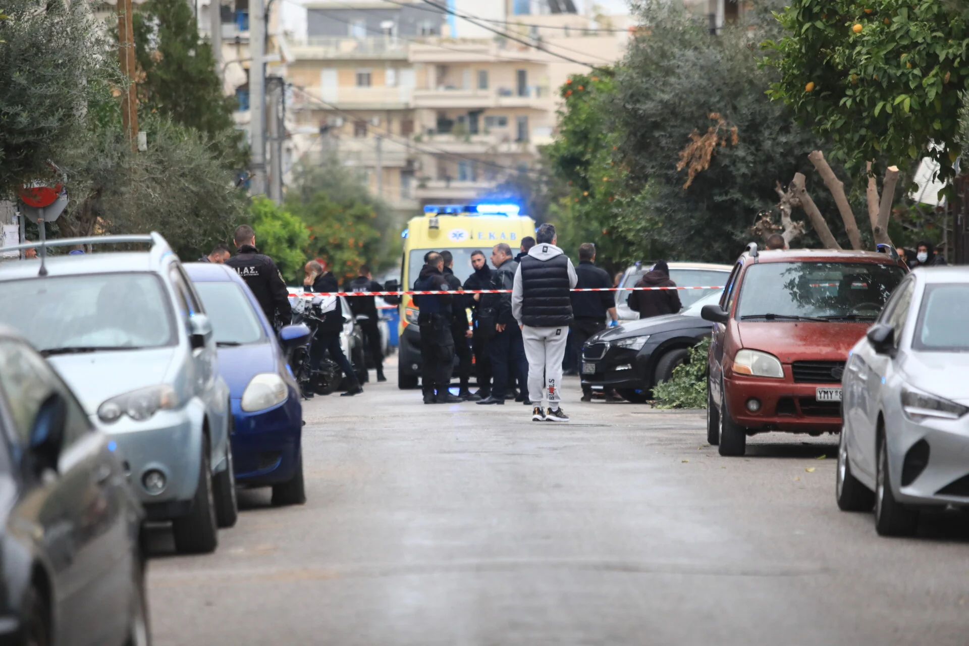 Έγκλημα στη Νίκαια: «Ο πατέρας μου μας απειλούσε ότι θα χυθεί αίμα ...