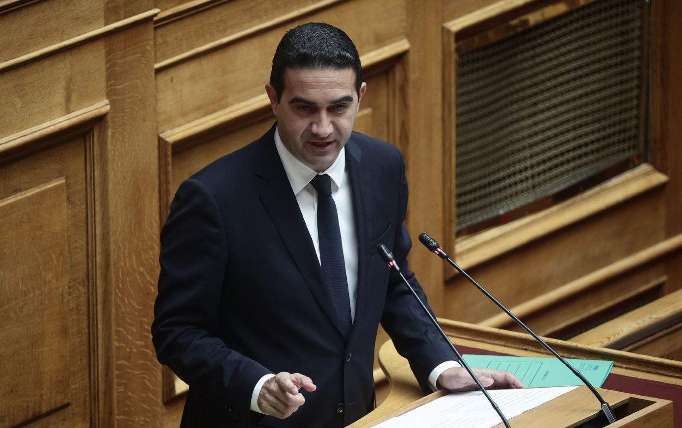 Μ.Κατρίνης: «Οι λέξεις είναι κυνισμός και υποκρισία και το πρόσωπο ...