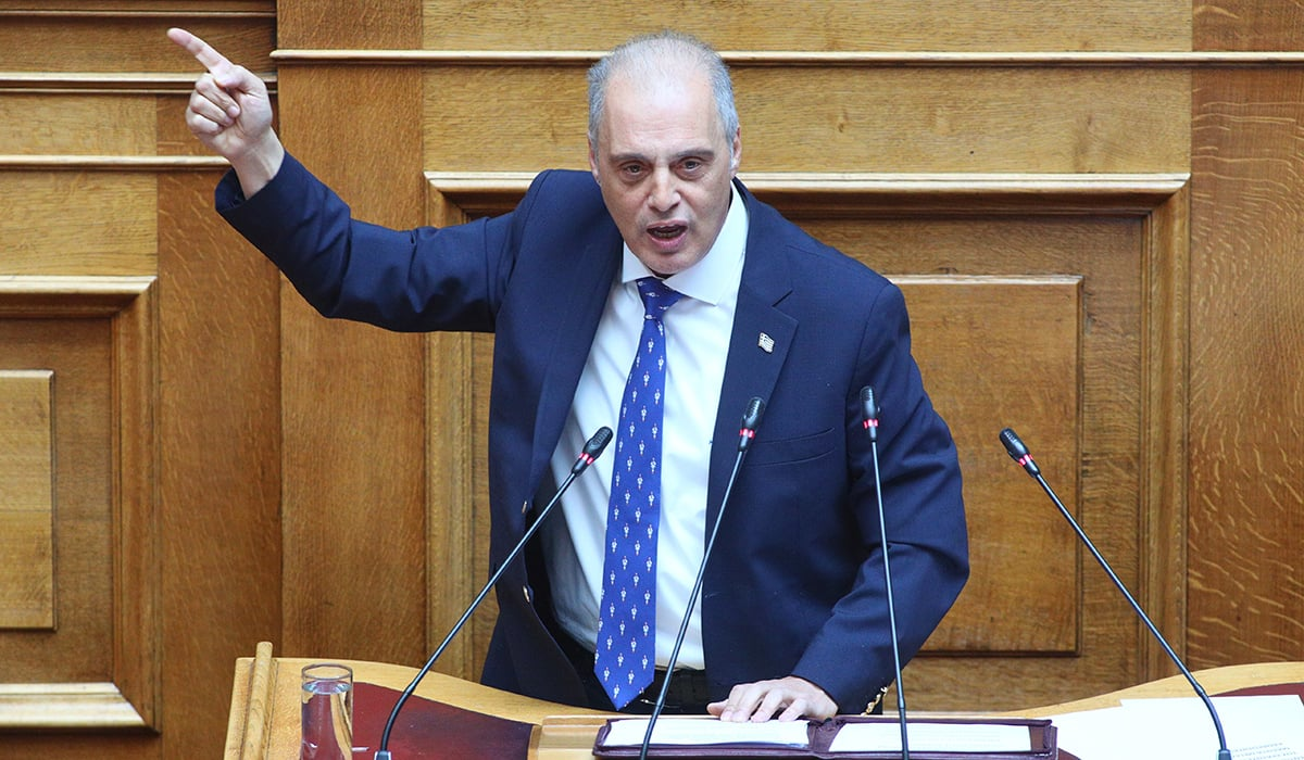 Κ.Βελόπουλος σε Κ.Μητσοτάκη: «Είσαι επαγγελματίας ανεπάγγελτος ...