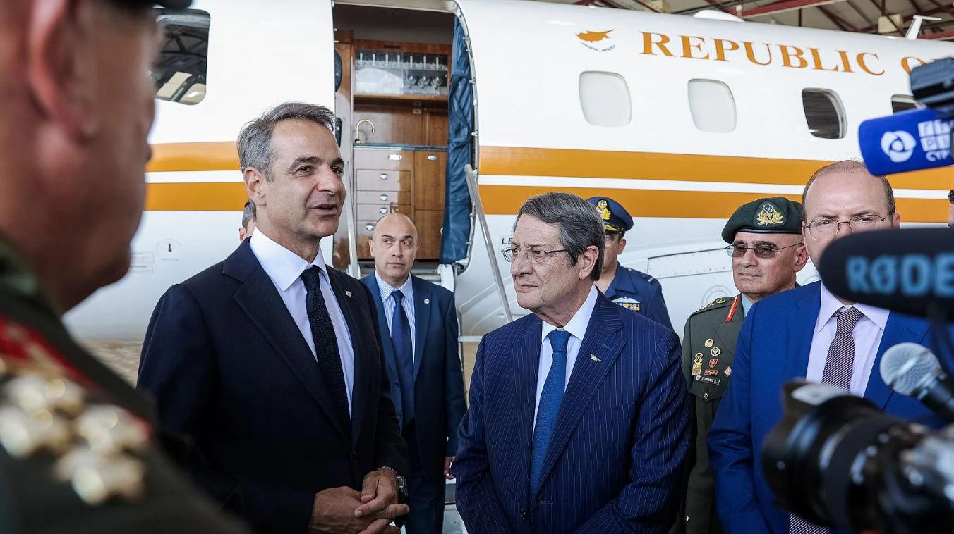 Σάλος στην Κύπρο με το πρωθυπουργικό αεροσκάφος που δώρισε ο Κ ...