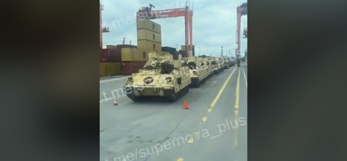 Χιλιάδες ΤΟΜΑ M2 Bradley, οχήματα διοίκησης Μ577 και HAMMWV στέλνονται ...