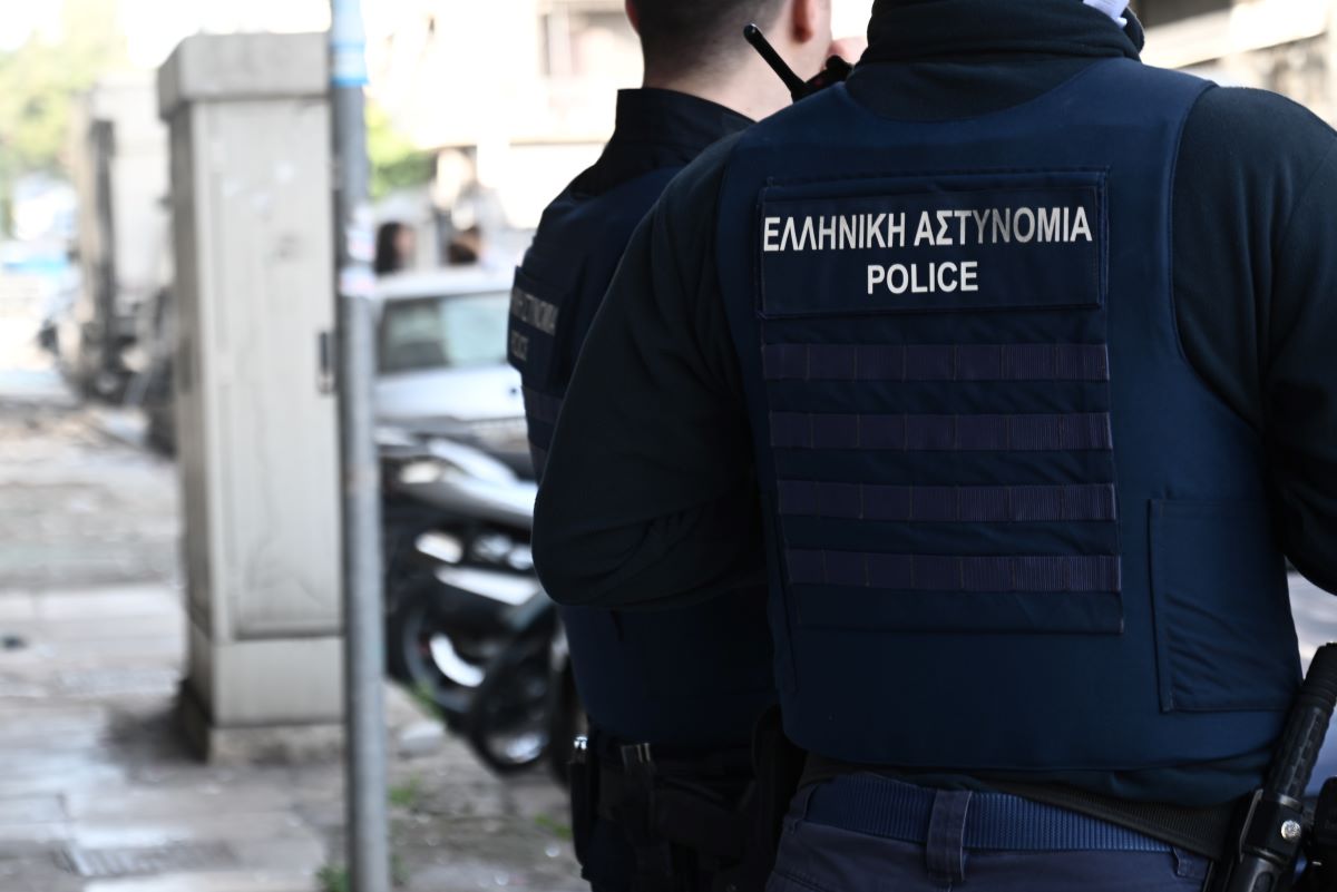Λαμία: Ομάδα τεσσάρων ατόμων επιτέθηκε σε Ρομά στο κέντρο της πόλης ...