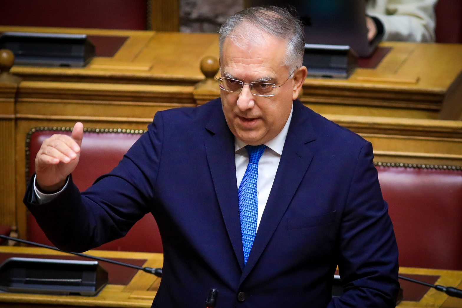 Κόντρα Τ.Θεοδωρικάκου-Π.Γερουλάνου στη Βουλή: «Προφανώς δεν έχετε ...