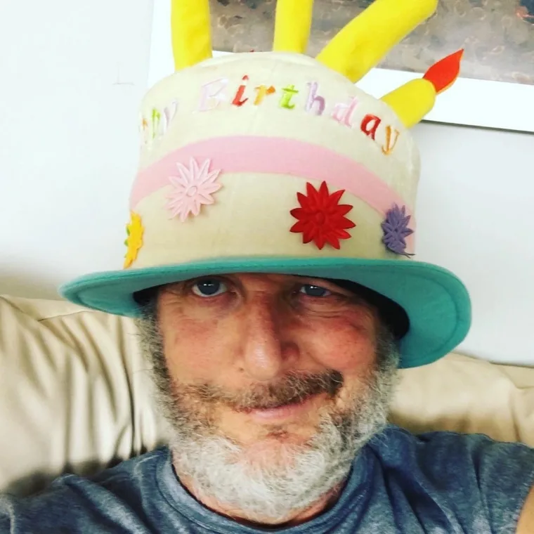 Ντάνιελ Στερν: Δείτε πώς είναι σήμερα ο… «κακός» από το «Home alone» – Θα τον αναγνωρίζατε ...