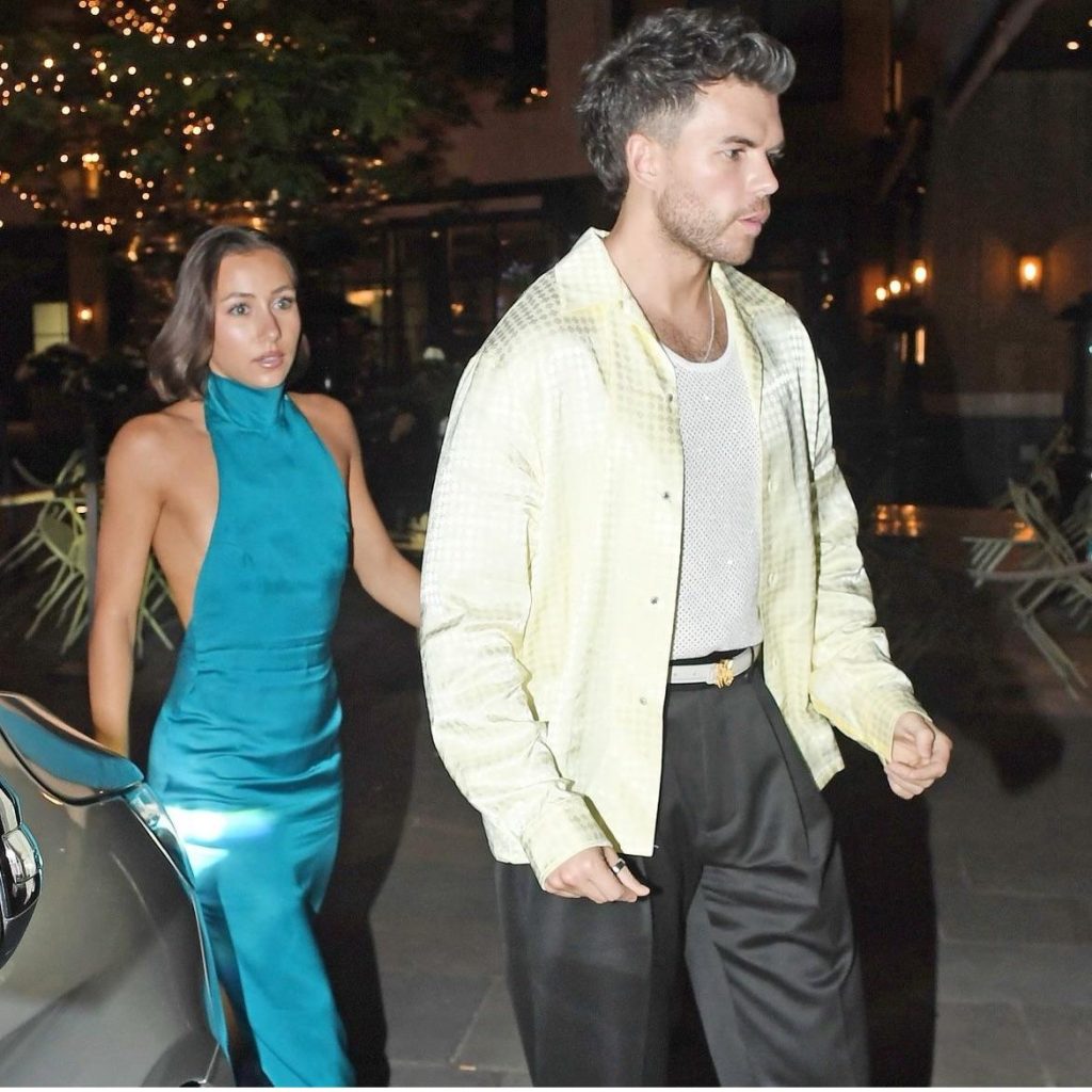 Α.Ρουμελιώτη: Ποια είναι η εντυπωσιακή Ελληνίδα σύντροφος του ...