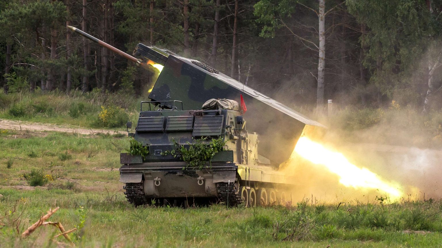 Σφοδρά πλήγματα του ρωσικού πυροβολικού σε συστήματα MLRS «Olha-M» των ...