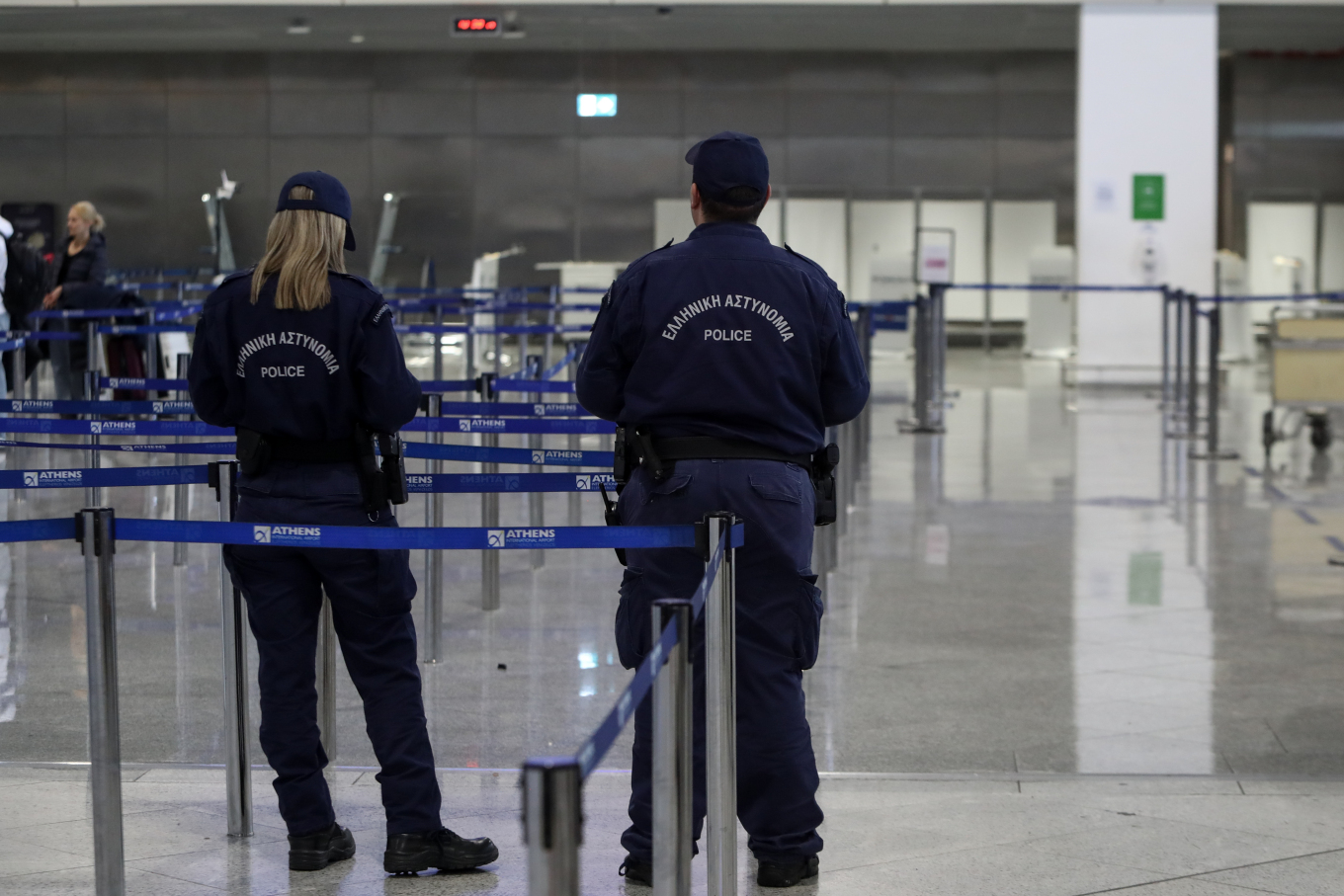 Συνελήφθη 43χρονος αλλοδαπός που «ξάφριζε» αποσκευές στο «Ελευθέριος ...