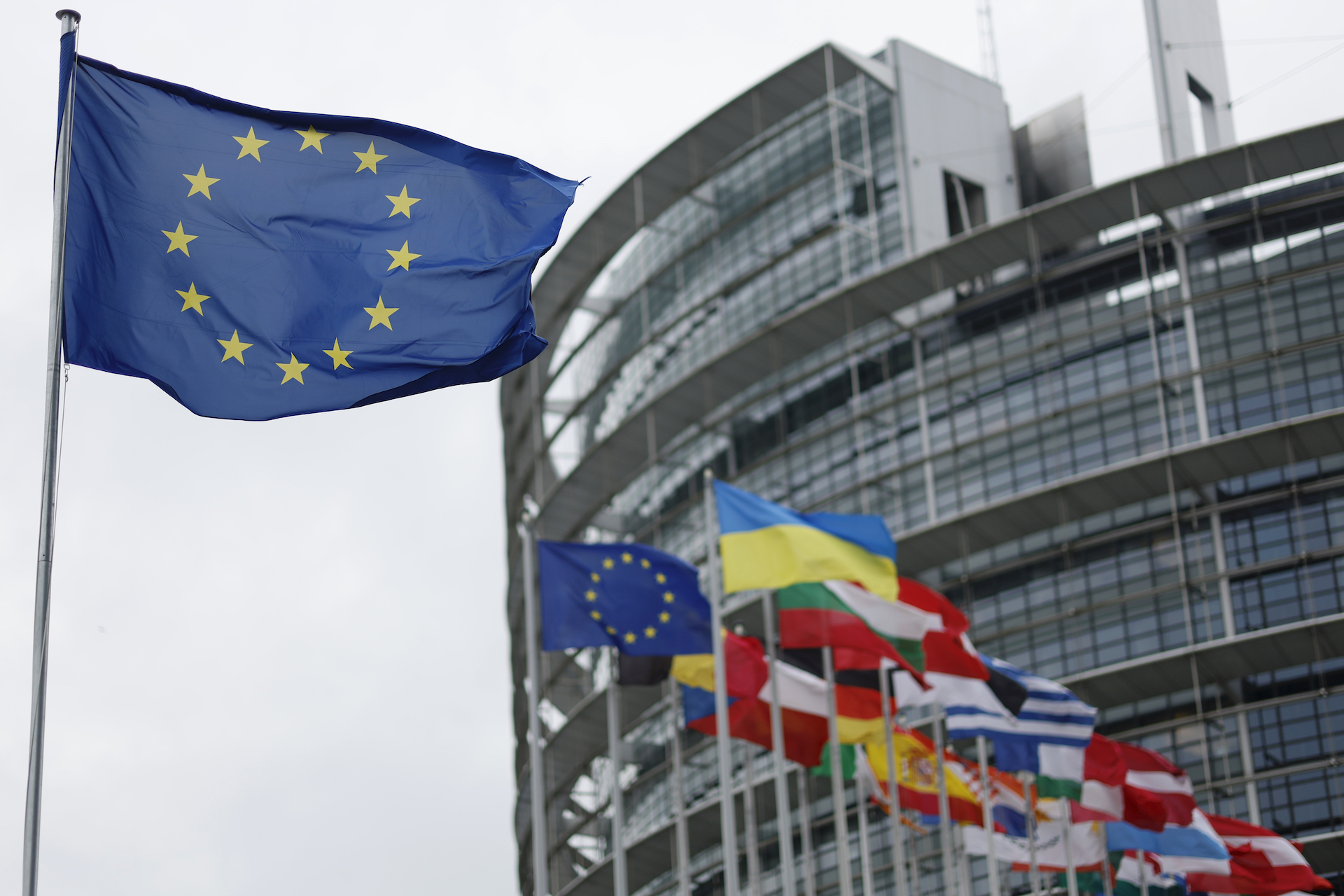 Αντίμετρα στους δασμούς των ΗΠΑ ψήφισε η Ευρωπαϊκή Ένωση: Σε ισχύ από ...