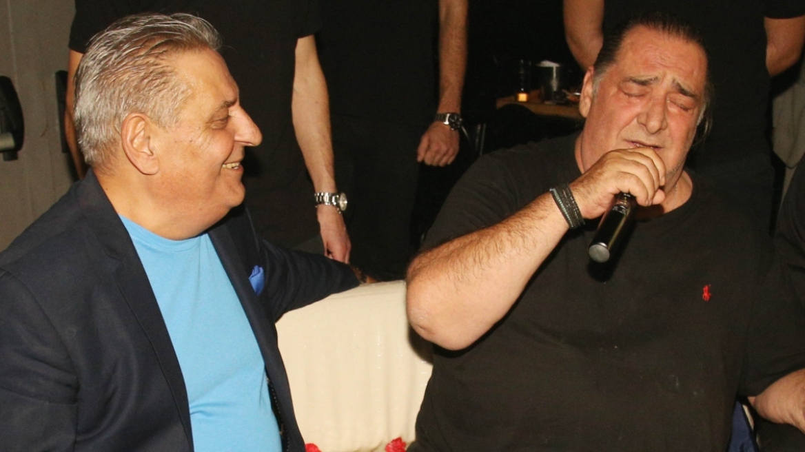 Ζαφείρης Μελάς για τον Βασίλη Καρρά: «Ο Βασίλης ήταν αρσενικός και όχι ...