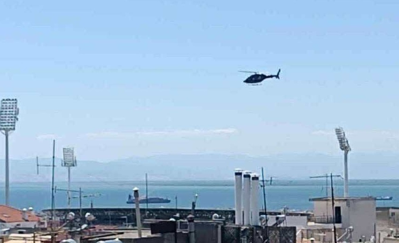 Με ελικόπτερο προσγειώθηκε μέσα στο γήπεδο της Τούμπας ο Ιβάν Σαββίδης ...