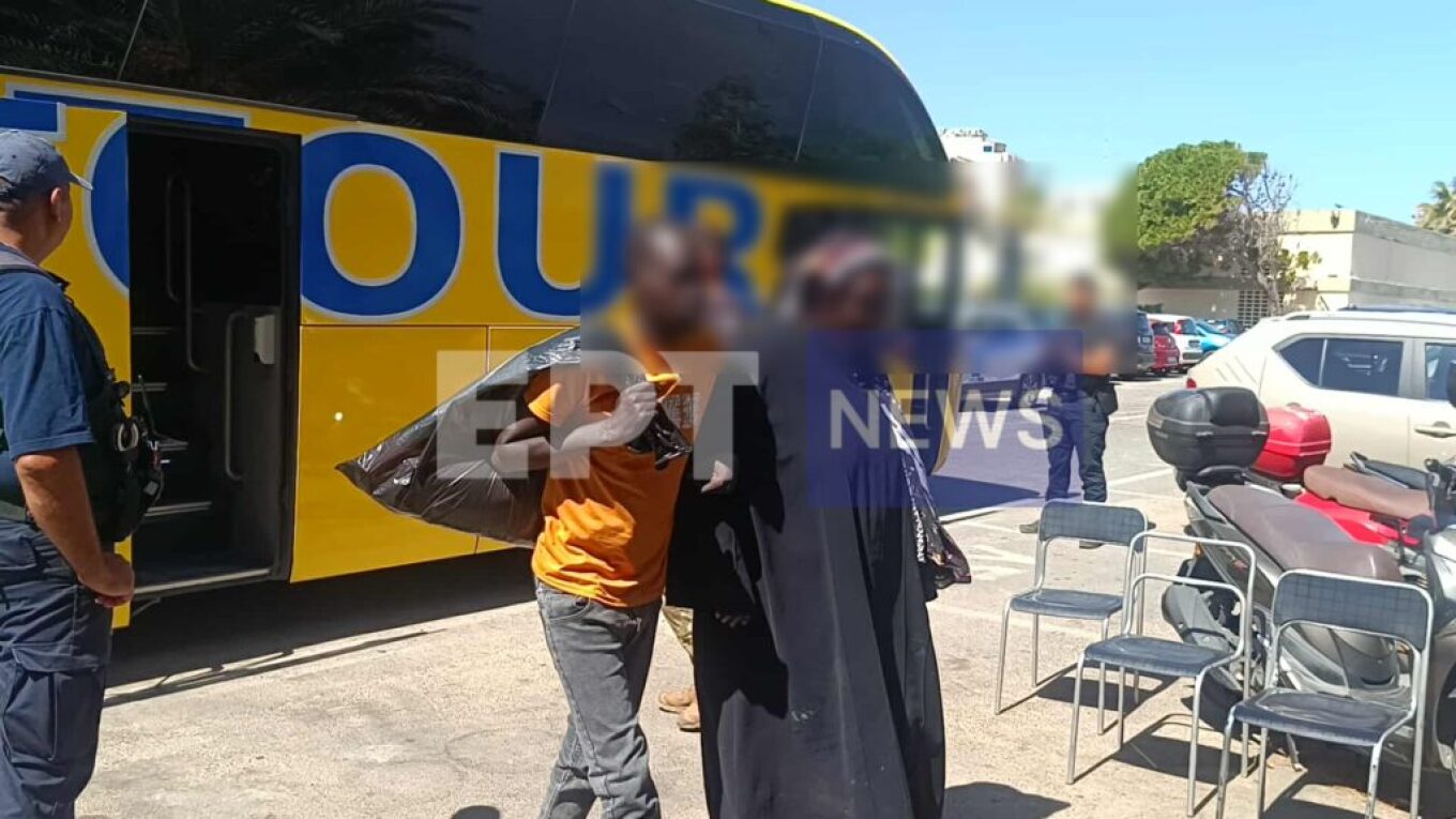 Διώχνουν 350 παράνομους μετανάστες από την Κρήτη και τους στέλνουν στην ...
