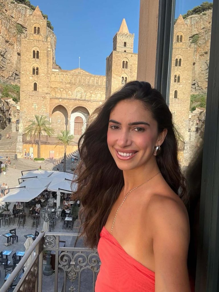 Άννα Πρέλεβιτς: Απολαμβάνει τις διακοπές της στη Σικελία μαζί με τον σύντροφό της – Δείτε ...