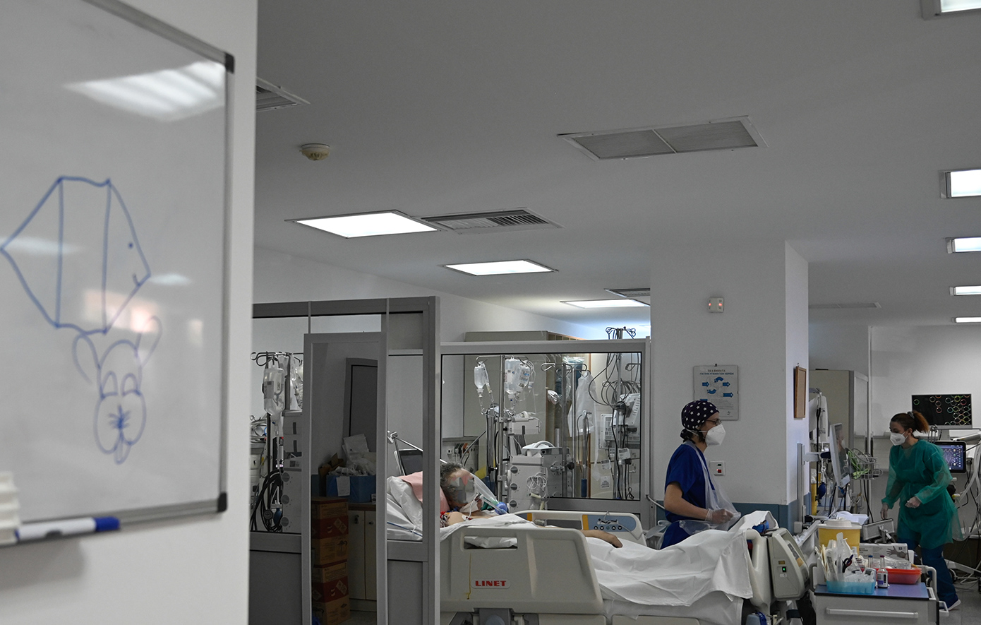 Συγκινεί η μητέρα της 14χρονης που νοσηλευόταν σε ΜΕΘ στην Πάτρα: «Δεν ...