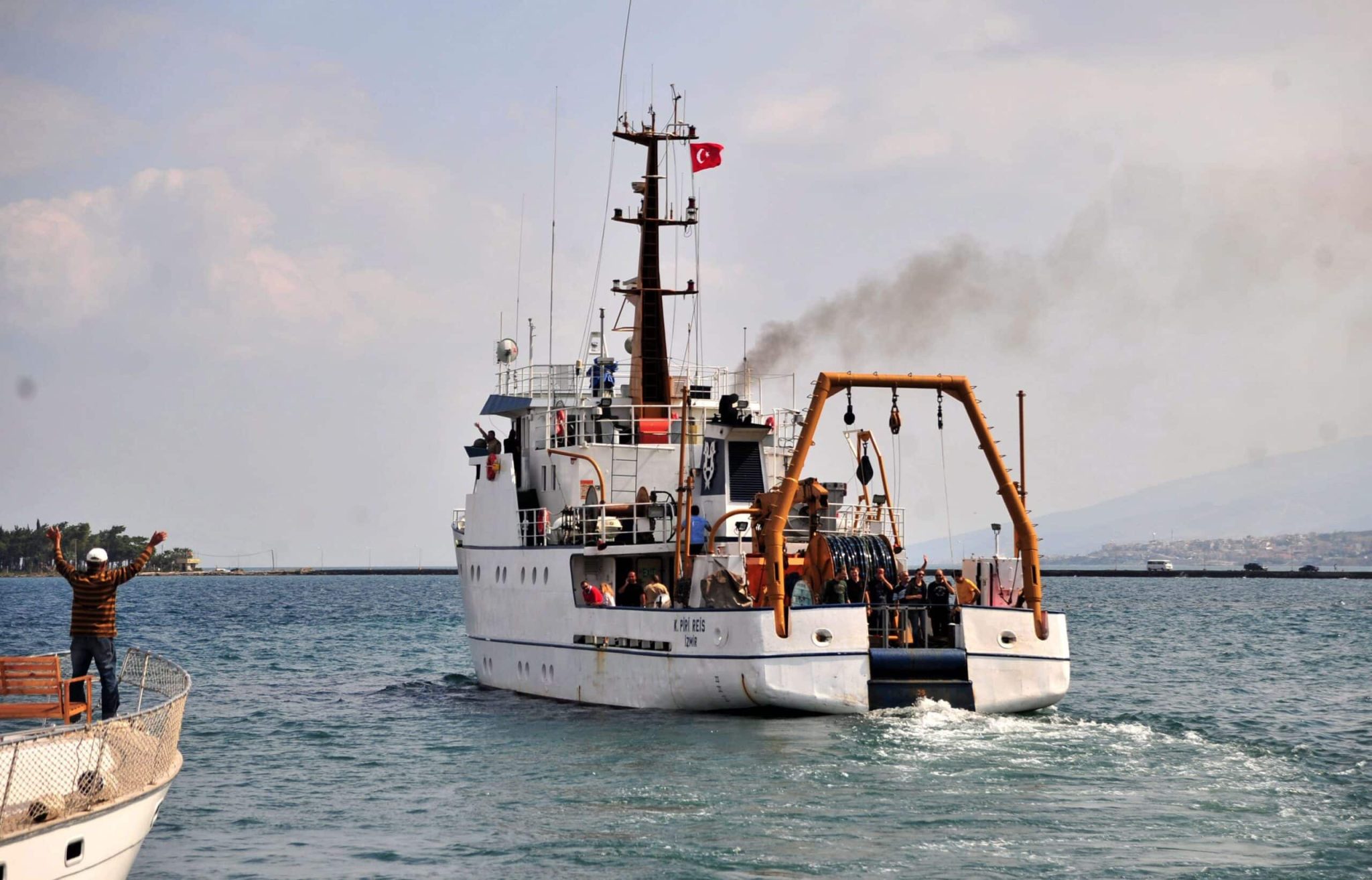 Οι Τούρκοι βγάζουν το Piri Reis πάλι στο Αιγαίο για παράνομες έρευνες ...