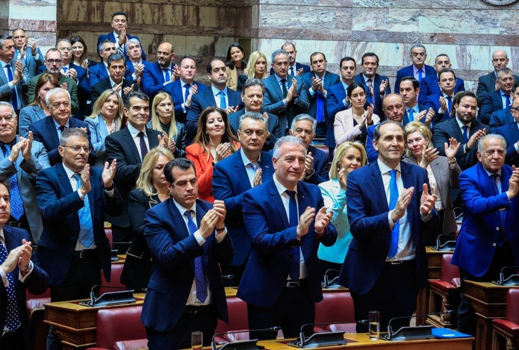 Αυτός είναι ο βουλευτής που θέλουν να φέρουν πίσω στη ΝΔ – Ετοιμάζεται ...