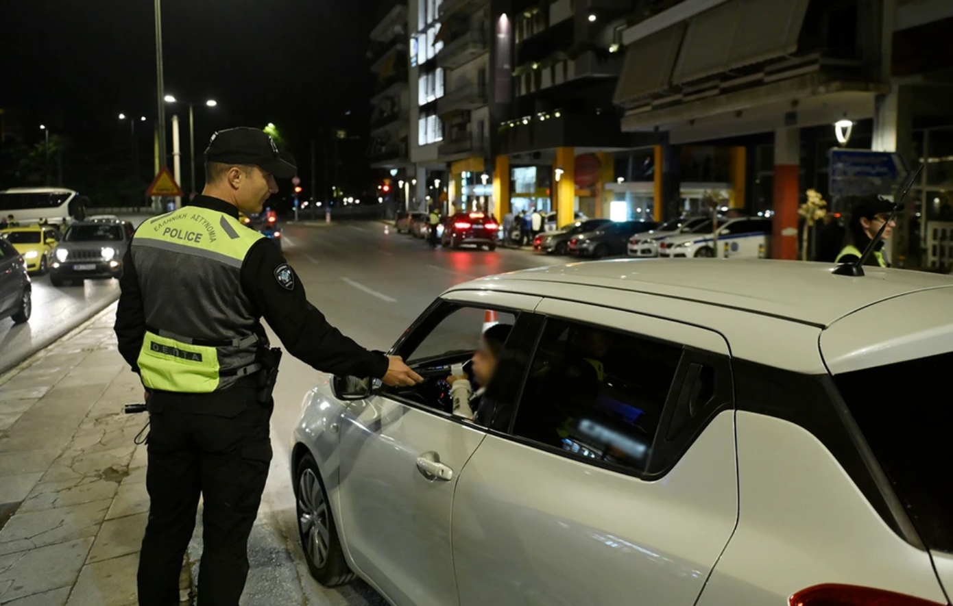 Εύβοια: Ασυνείδητη οδηγός παρέσυρε έναν 20χρονο με το αυτοκίνητό της ...