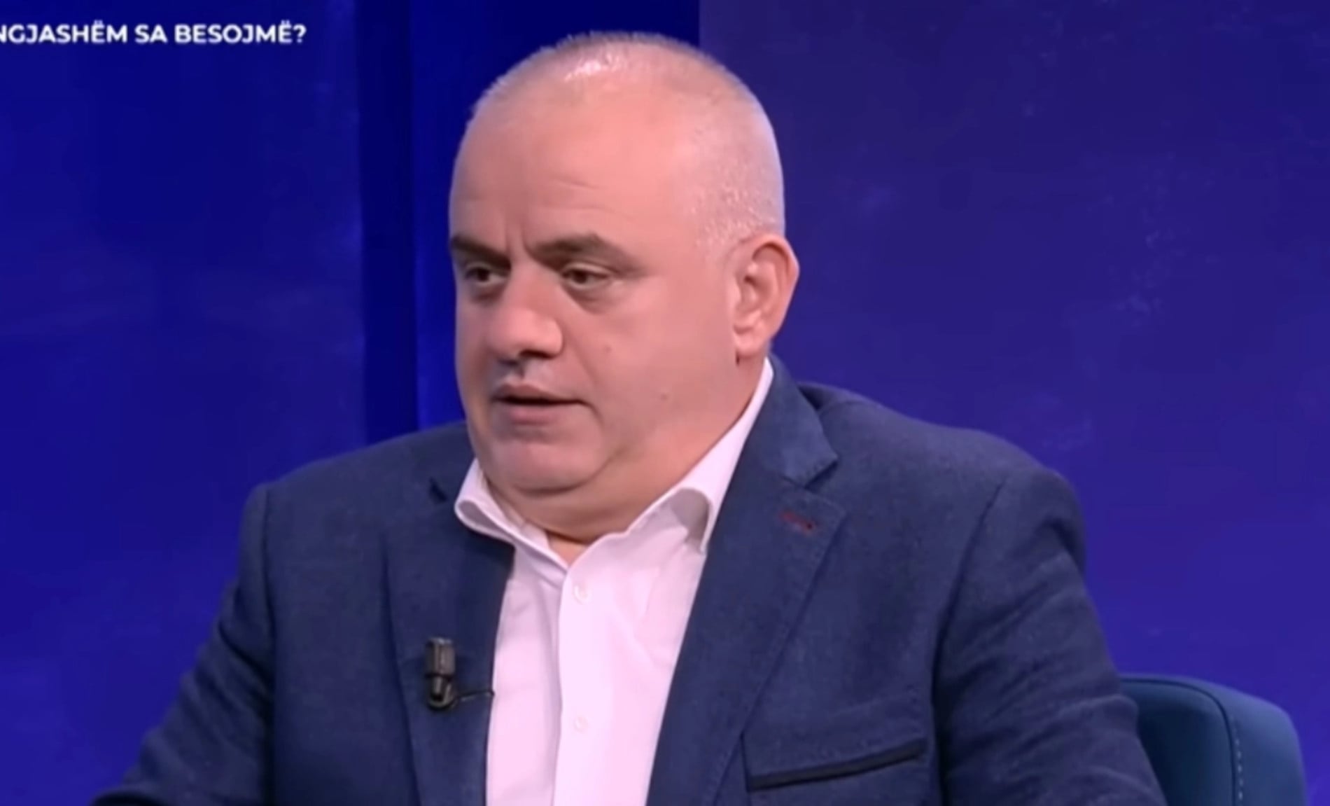 Αυτός είναι ο Αλβανός δημοσιογράφος που δεν θα ξαναπατήσει στην Ελλάδα ...