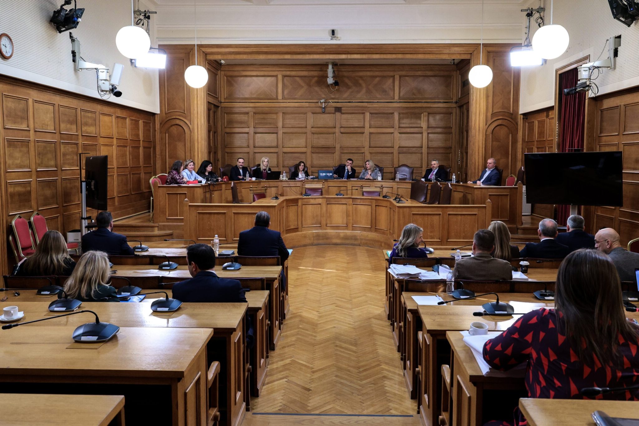 ΟΠΕΚΕΠΕ: Η επιτροπή Δεοντολογίας εισηγείται την άρση ασυλίας των 11 ...