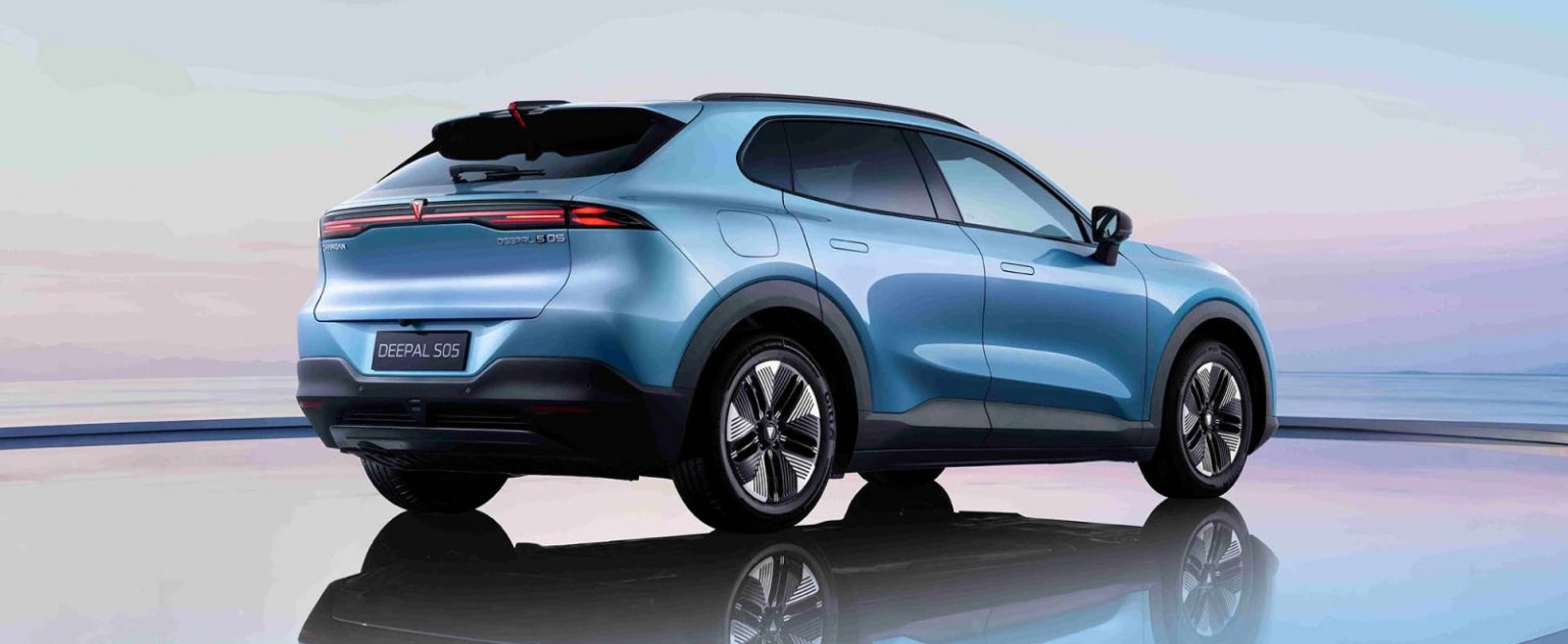 Deepal S05 Plug-in Hybrid: Σε δελεαστική τιμή και ηλεκτρική αυτονομία ≈ ...